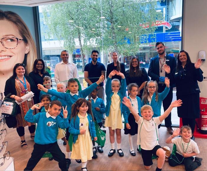 Jupiter School pupils learn the science behind sight and hearing tests ...